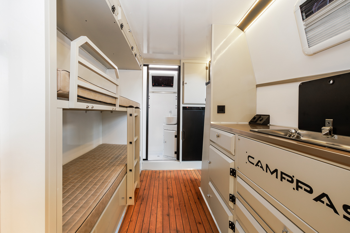 CR650 – Der exklusive Offroad-Wohnwagen von Camppass